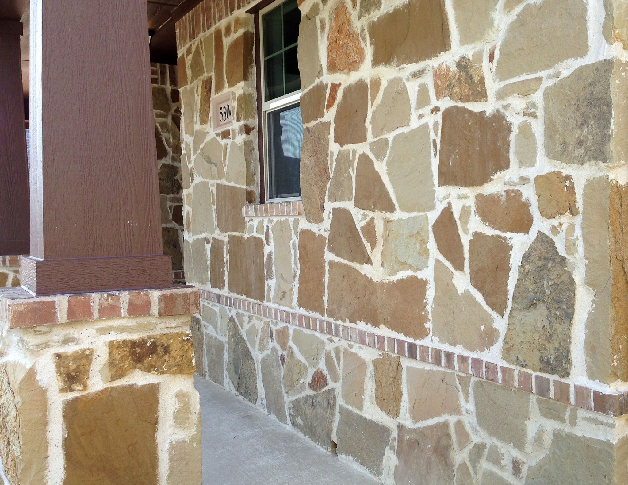 Chocolate Mix Builders Stone - Rock Materials